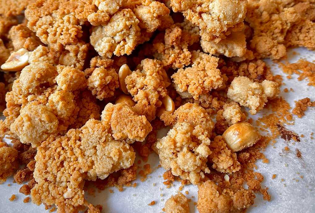 Peanut Butter Cookie Crumble | Glucophile